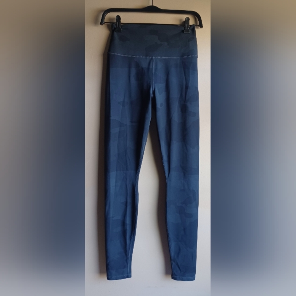 Alo Yoga Pants - Gem